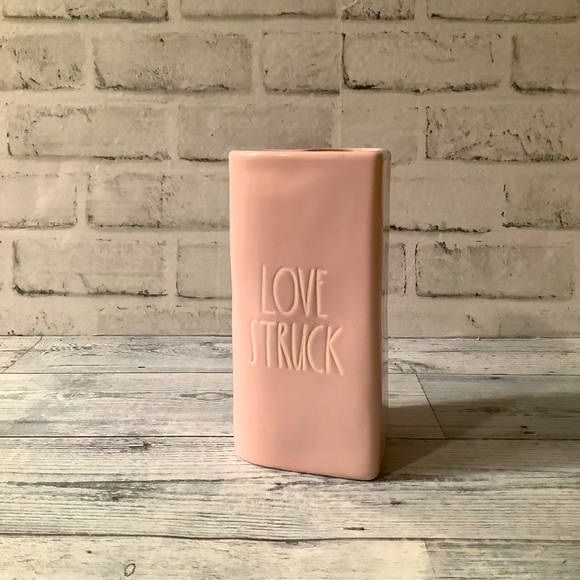 Rae Dunn | Holiday | Rae Dunn Love Struck Heart Vase | Poshmark
